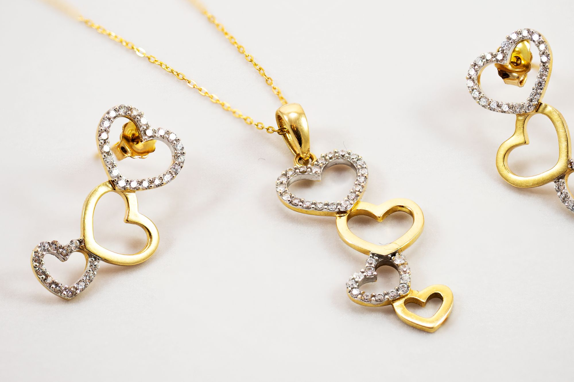 Precious Metals in Jewelry: A Comprehensive Guide to Gold, Silver, and ...